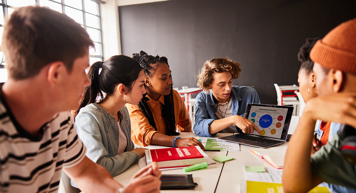 Deeper Learning Curriculum | Redesigning High School